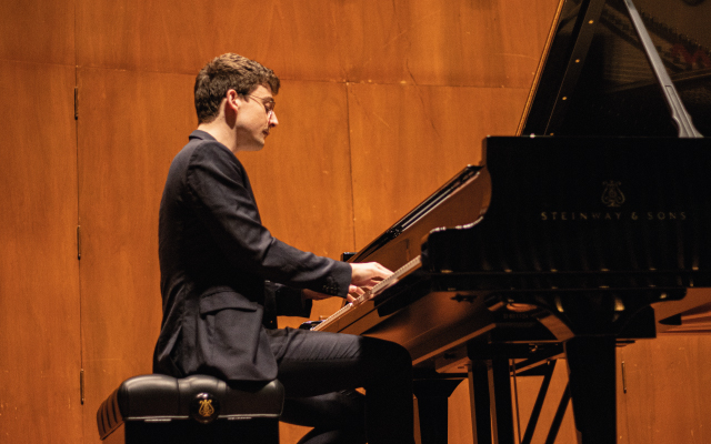 El pianista inglés | La Red Cultural del Banco de la República