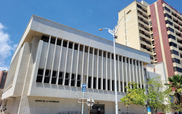 En Riohacha El Edificio Del Banco De La República Reabre Sus Puertas
