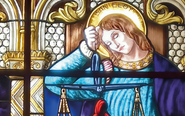 Aparecen dos santos. Descubren un vitral oculto en el Museo Casa de ...